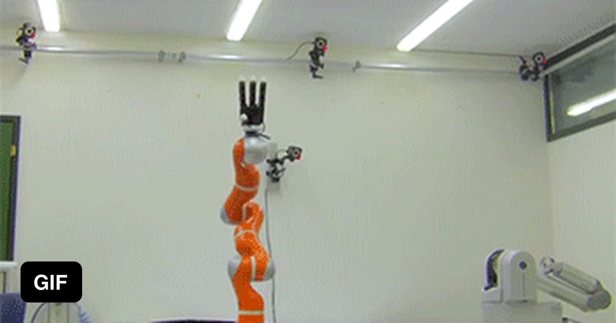 Ultra-fast, robotic arm catches items in mid-air - 9GAG