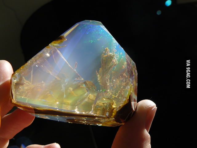Ethiopian Welo Opal New gem found looks like the ocean in rock - 9GAG