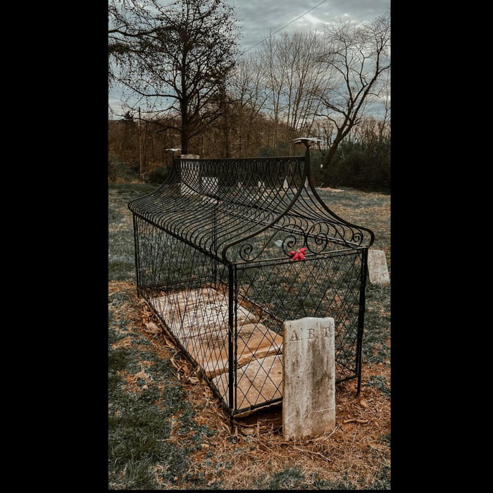A caged grave in Pennsylvania. It protected the bodies from those ...
