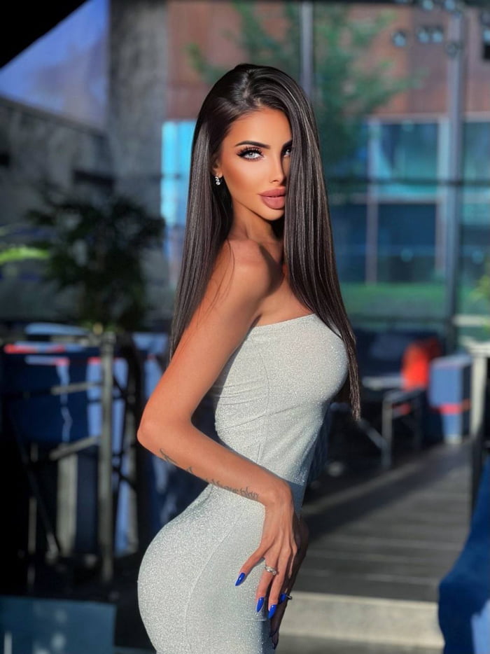 Tight in grey - 9GAG