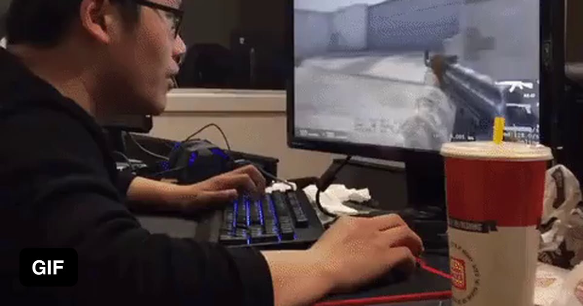 Gamer vs. computer - 9GAG