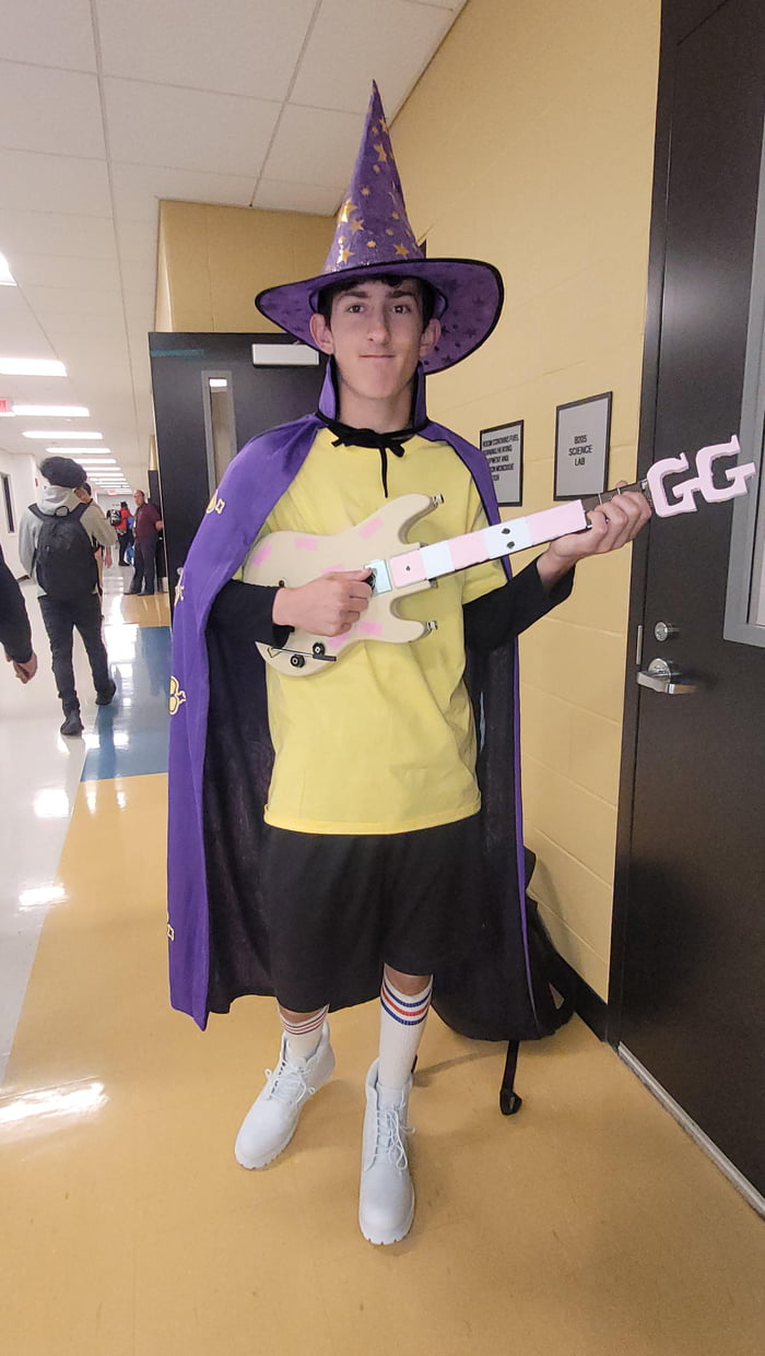 Look. it's the wizard who saved us - 9GAG