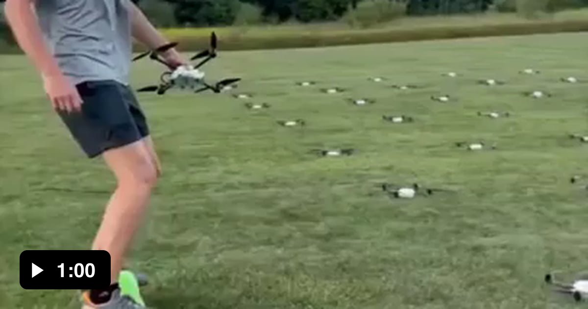 The way these drones light up the sky - 9GAG