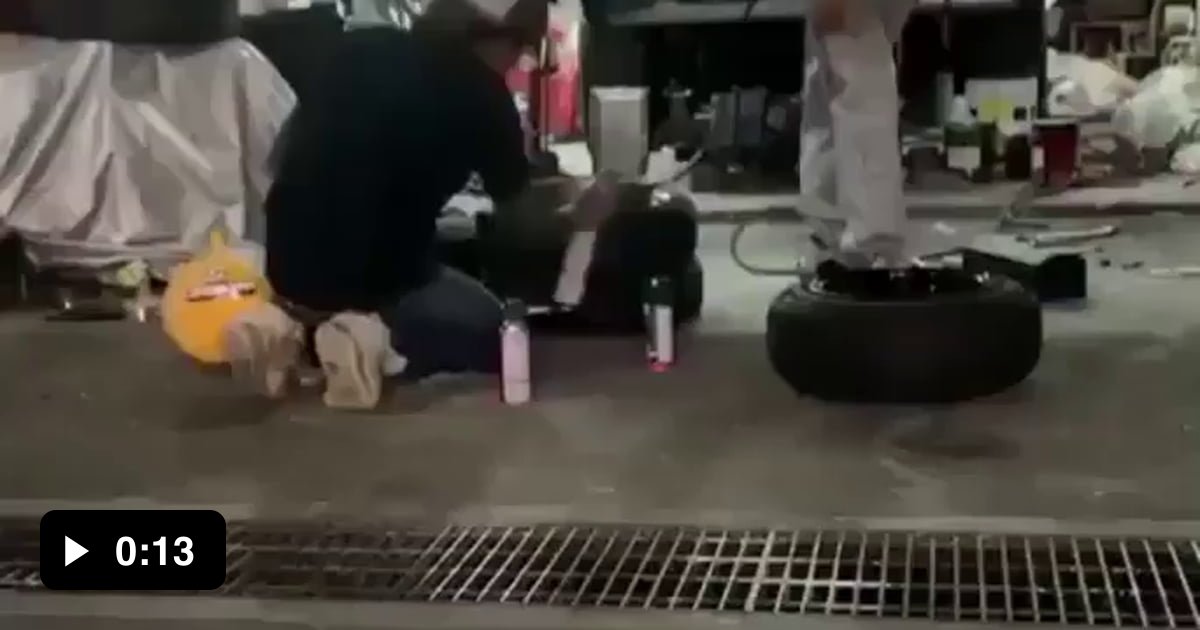 Sick dance moves, bro! - 9GAG