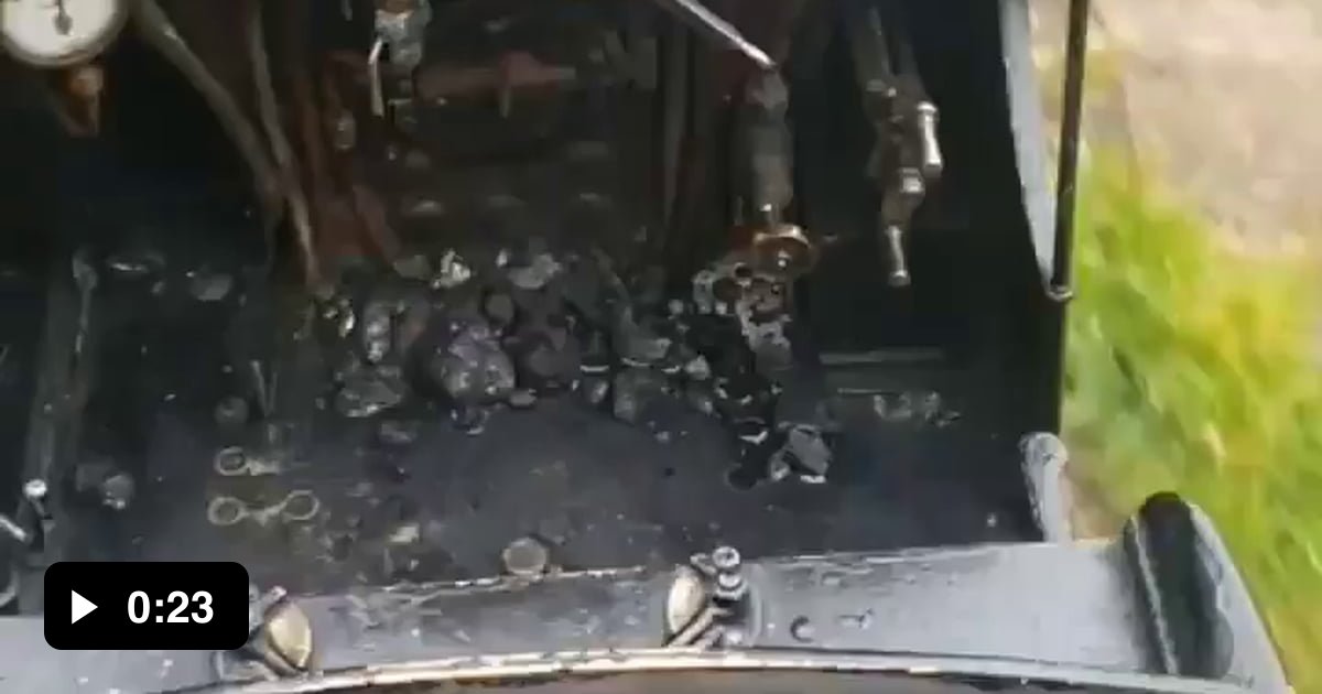 Man Riding Mini Steam Engine Train (YT @UK_Railways319) - 9GAG