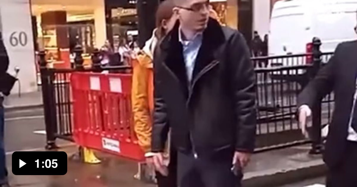 Pointless people doing pointless things - 9GAG