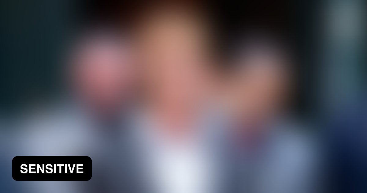 James Gunn casts Daniel Penny to play Superman. - 9GAG