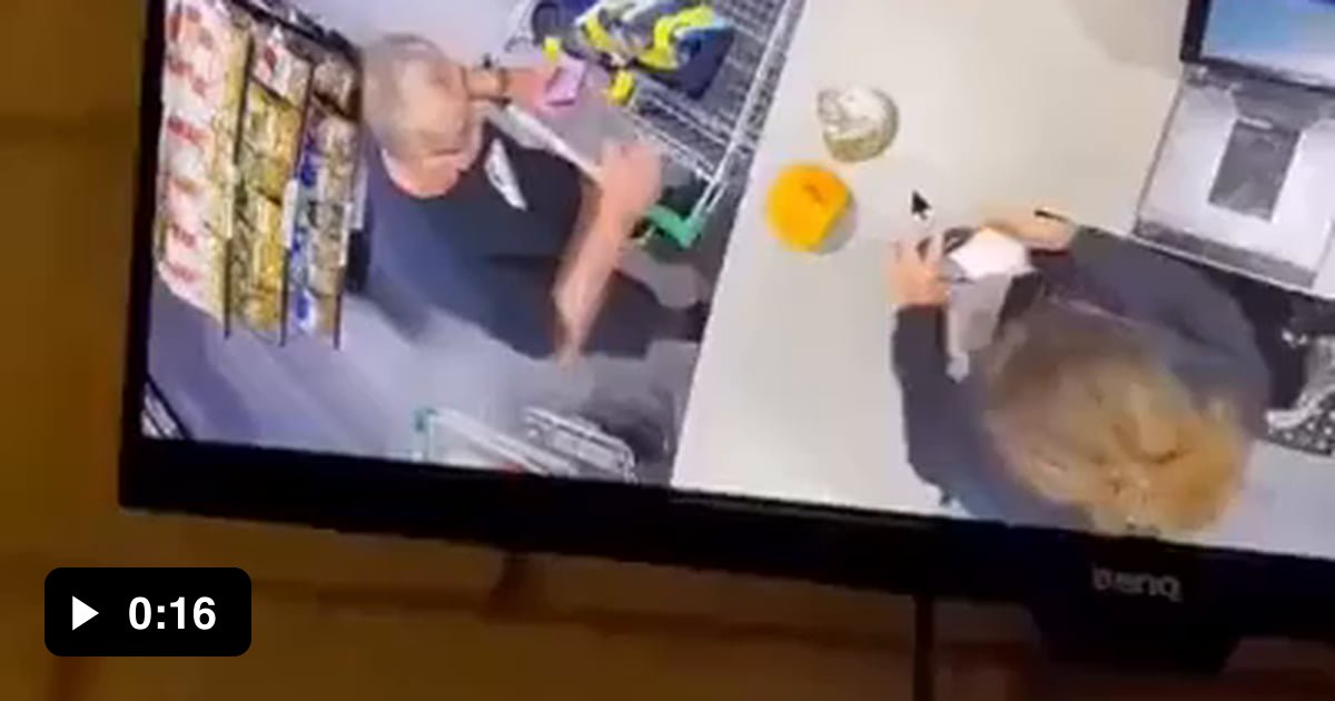 Sir, you dropped something ! SIR ! - 9GAG