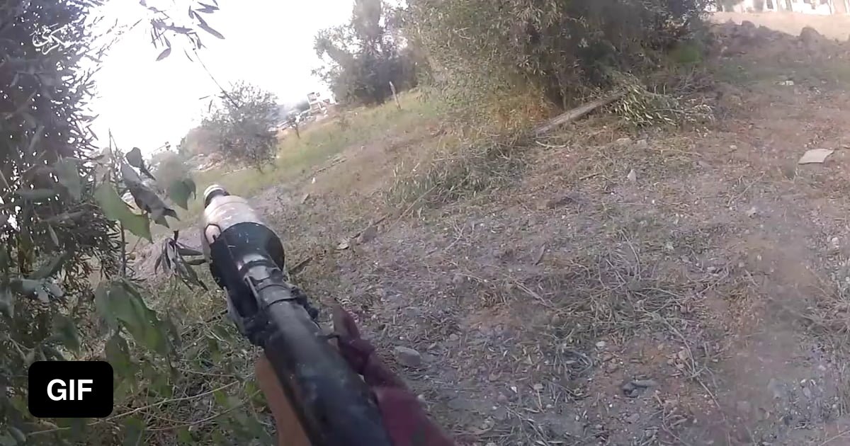 2 zogbot tanks absolutely destroyed, they can't hurt children now! - 9GAG