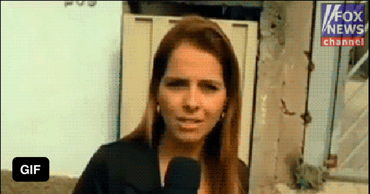 Everybody loves the press - 9GAG