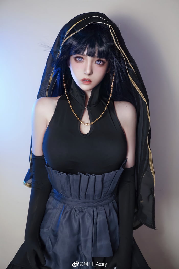 Hinata Cosplay 9gag