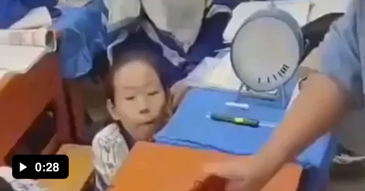 Static Electricity Classroom Demonstration - 9GAG