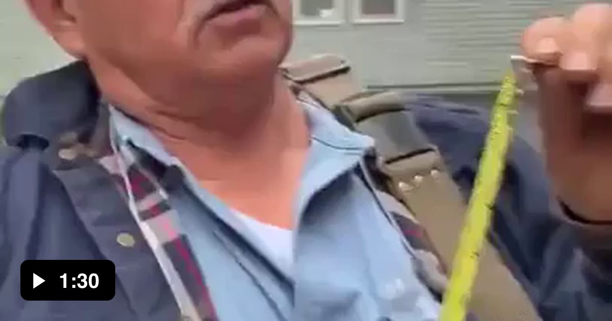 Why the end of a tape measure is loose - 9GAG