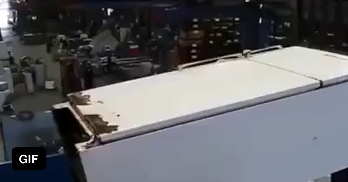 Machine Destroying Fridge - 9GAG