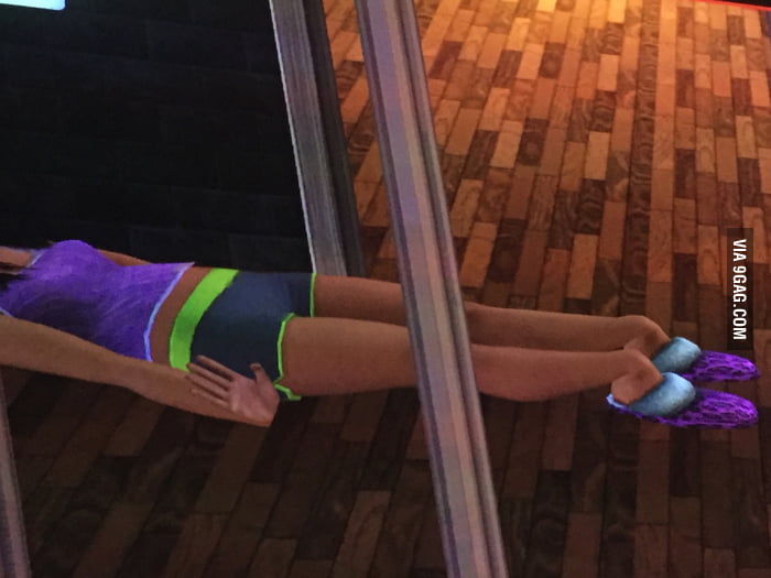 Nice sleeping position ! - 9GAG