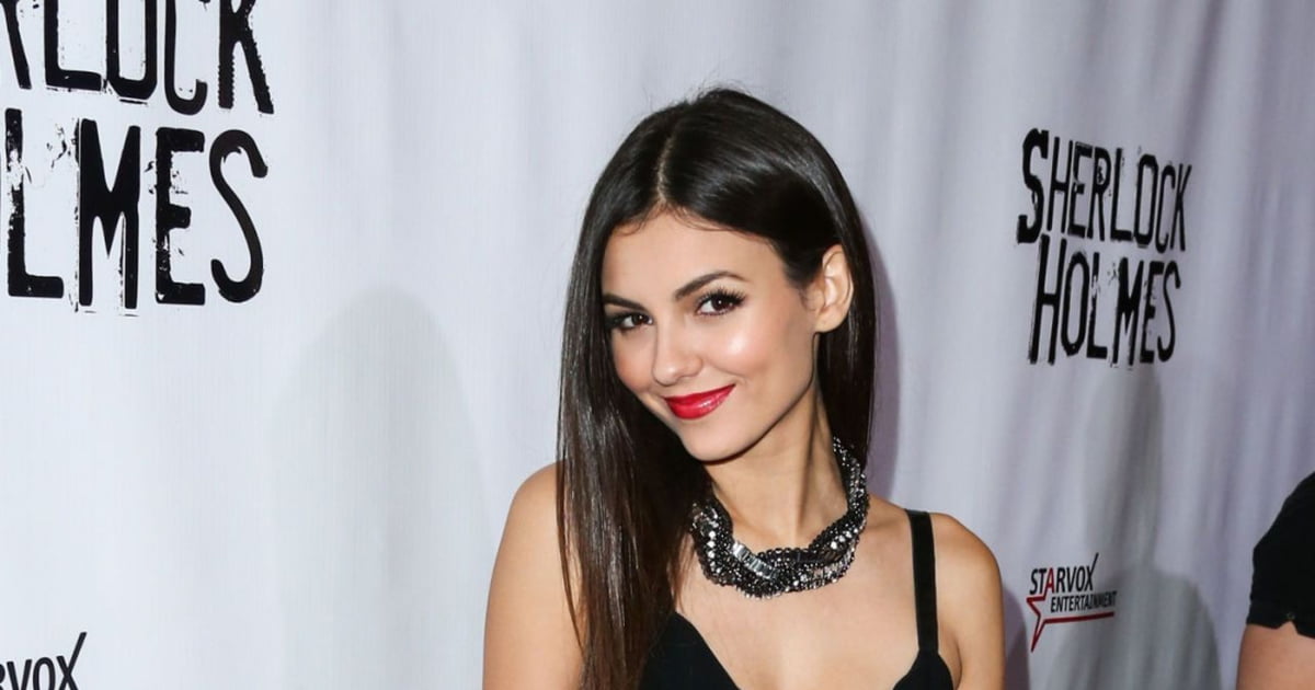 Victoria Justice - 9GAG