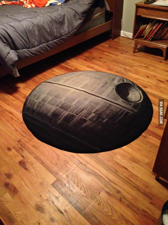 Loving this guy's rug! - 9GAG