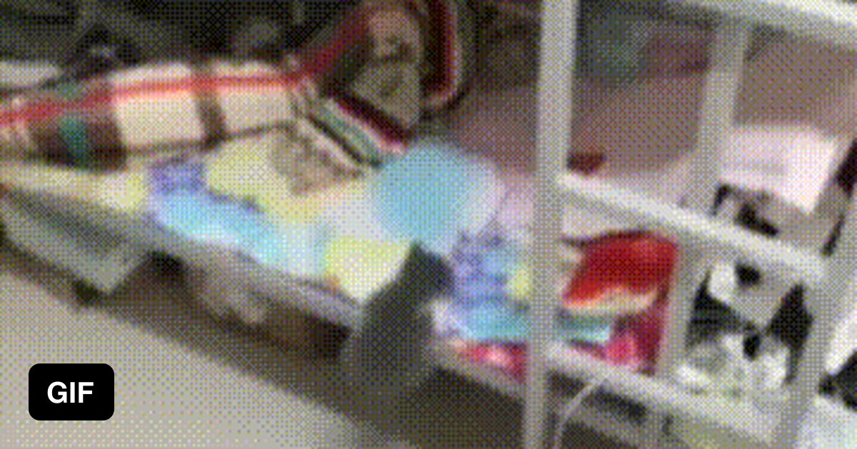 So basically i'm very smol - 9GAG