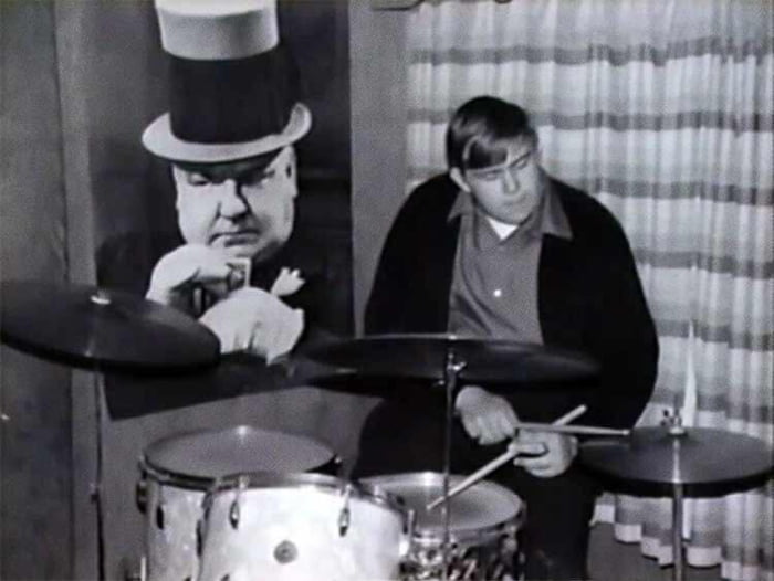 Young John Candy playing drums (70s?) - 9GAG