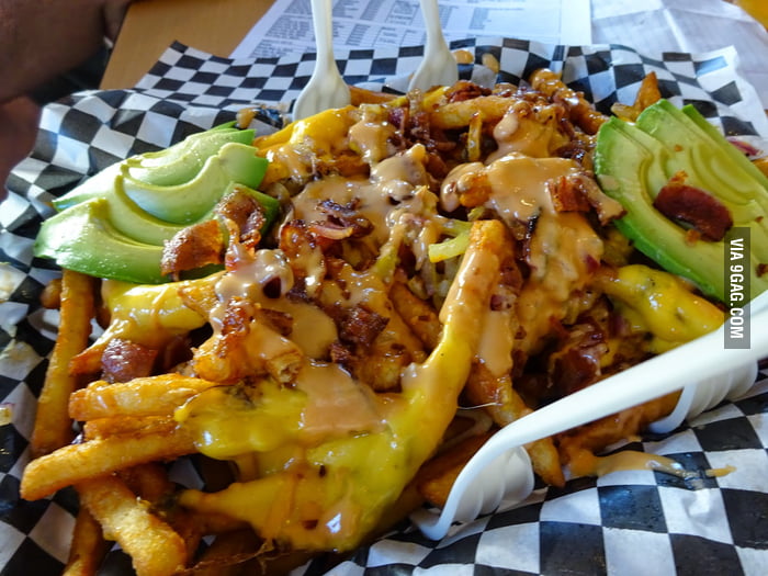 Needs 4 Forks - loaded fries called Pig Sty - 9GAG