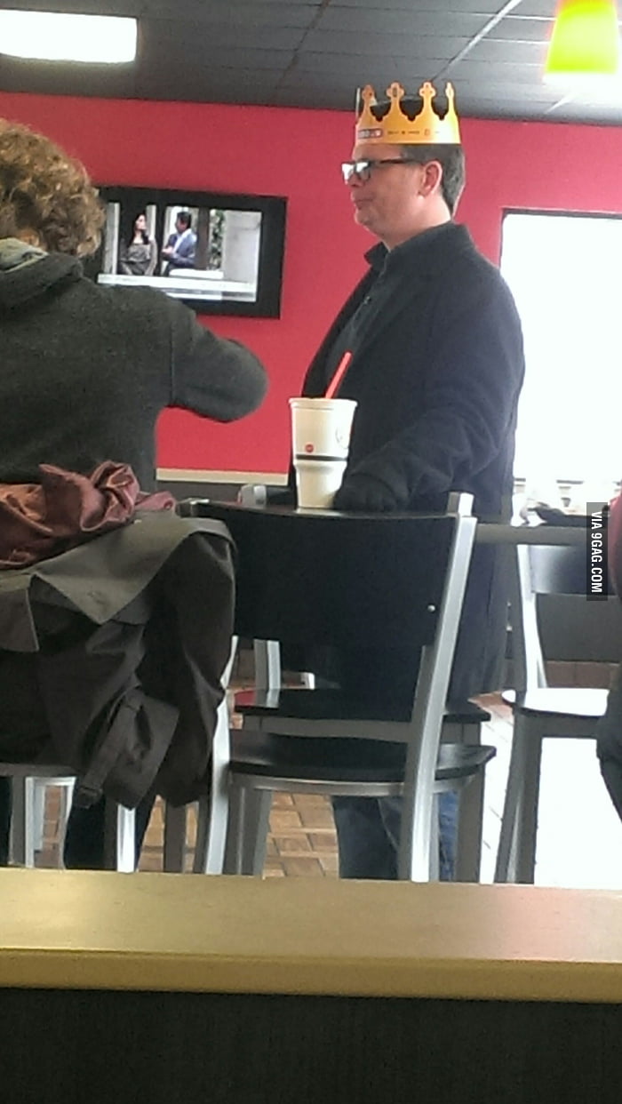 My history professor wearing a Burger King crown... - 9GAG