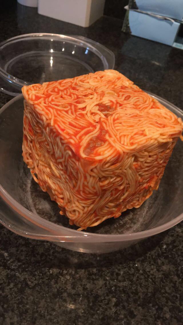 Perfect frozen spaghetti cube - 9GAG