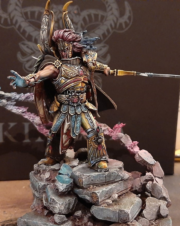 Took me months to make progress on this mini, but Magnus is almost done ...