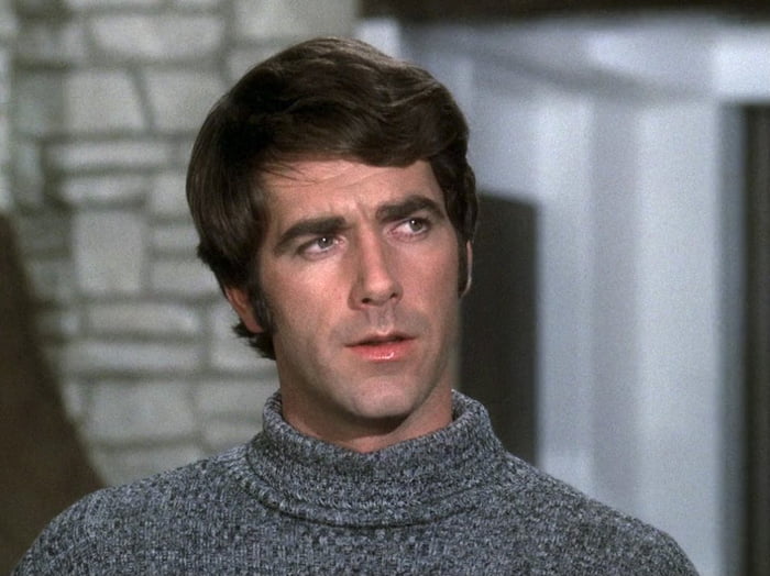 Sam Elliott turns 77 today. Here he is without his iconic mustache - 9GAG