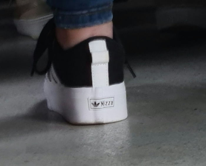 Nizza doesn't even look a bit like Adidas - 9GAG