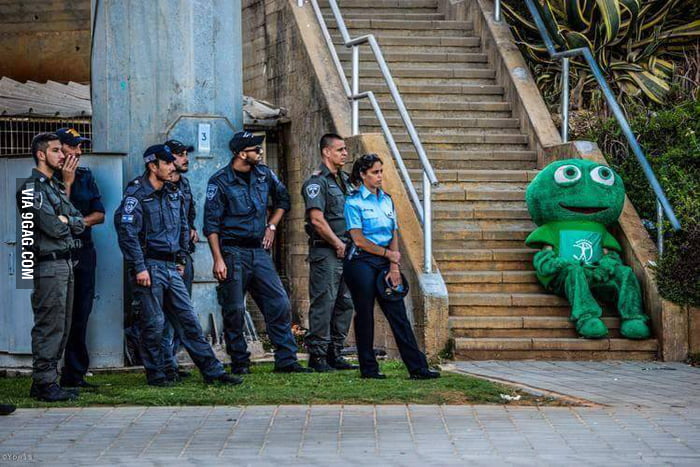 When you're high as f**k and you try to act cool near the cops - 9GAG