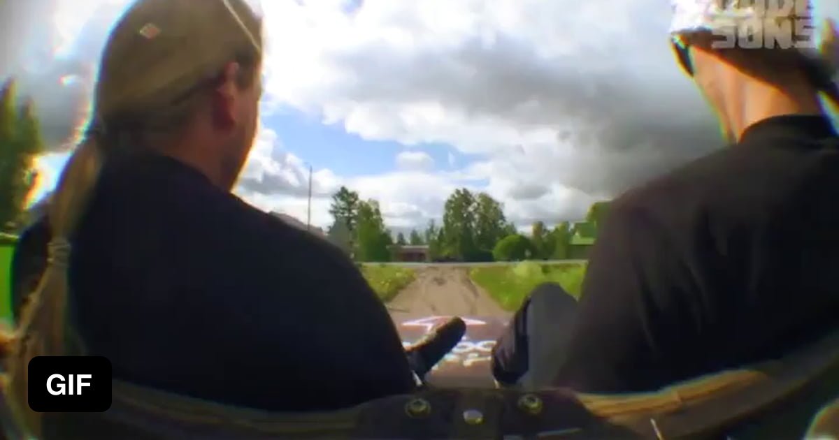 Don't forget to wear your seatbelt - 9GAG