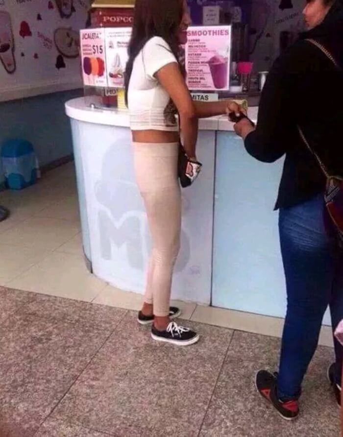 WTF.......do even poop? - 9GAG