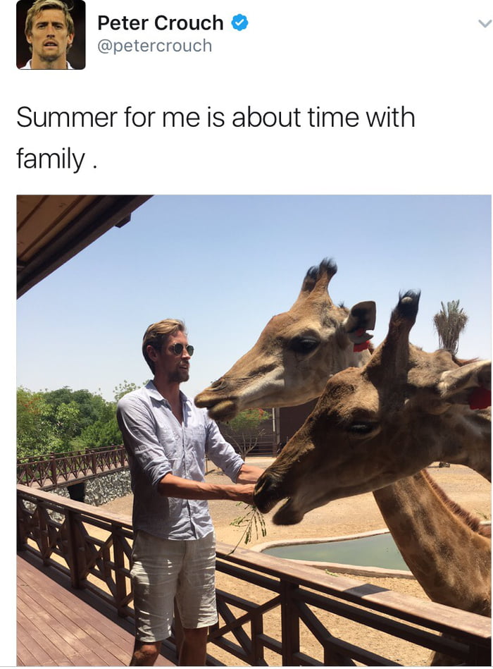 Peter Crouch winning Twitter. - 9GAG