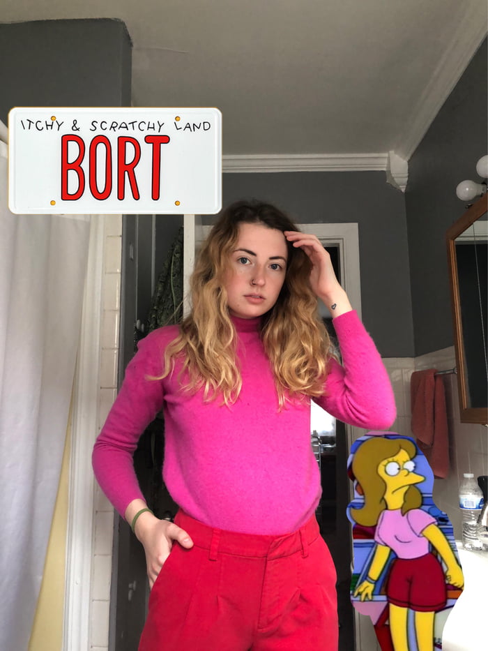 Very basic first cosplay!! Bort’s mom from the Simpsons - 9GAG