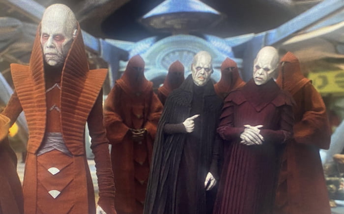 A smaller skulled Pau’an was in the same scene in RotS. - 9GAG