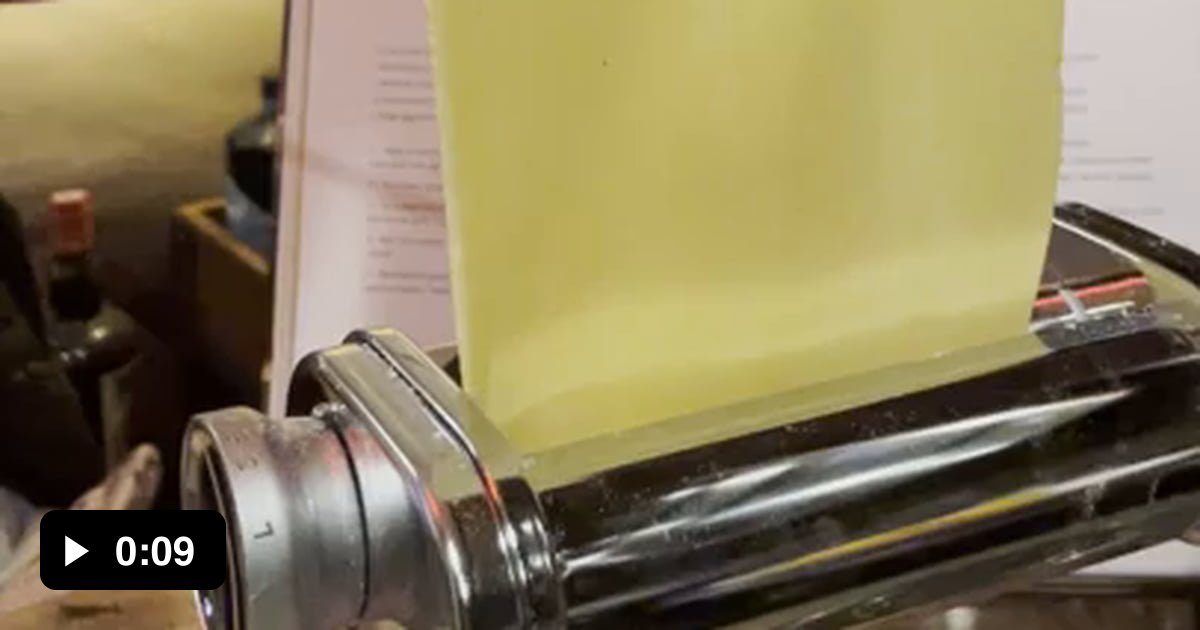 Super Smooth & Stretched Sheets of Pasta! - 9GAG
