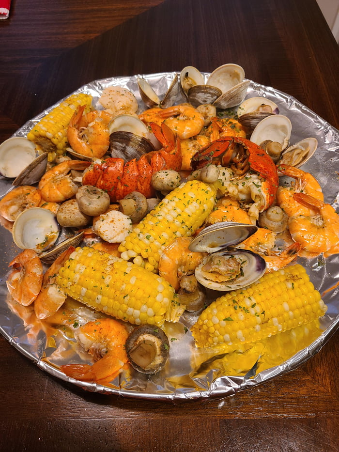 Seafood boil for one - 9GAG