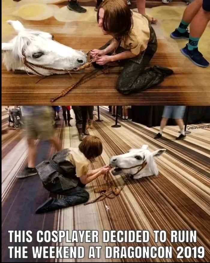 Just another day at Dragon Con - 9GAG