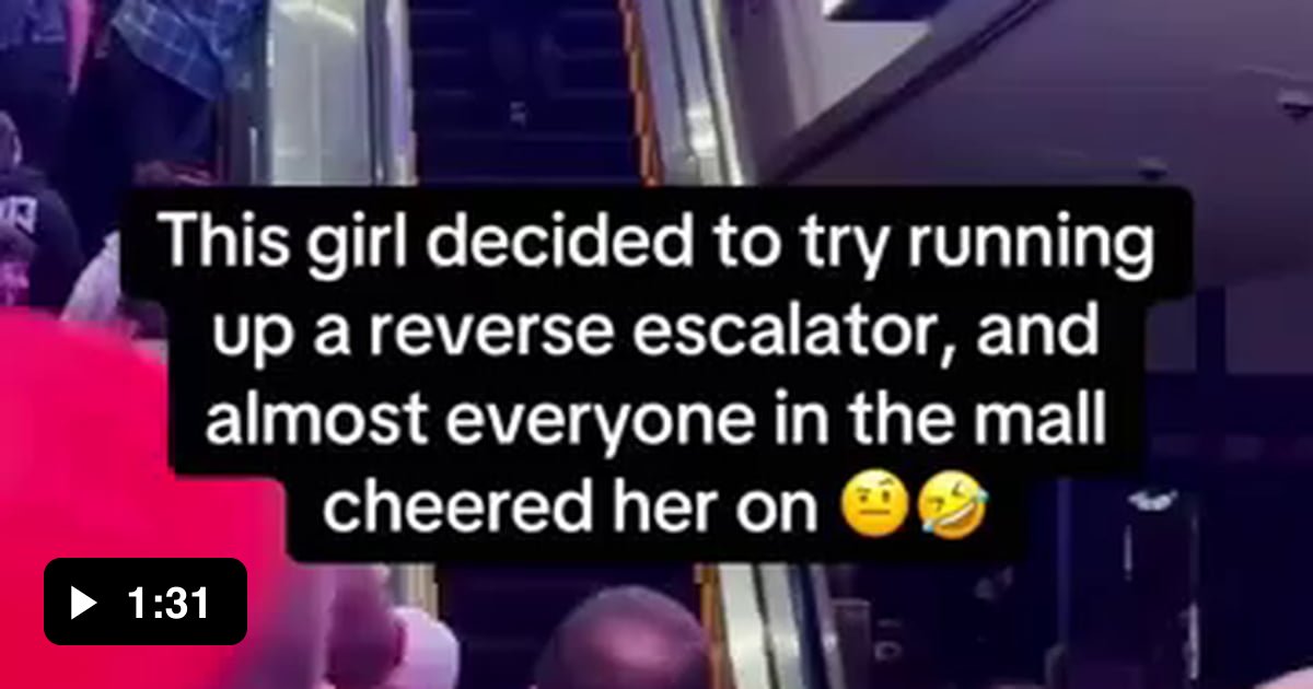 The crowd went wild - 9GAG