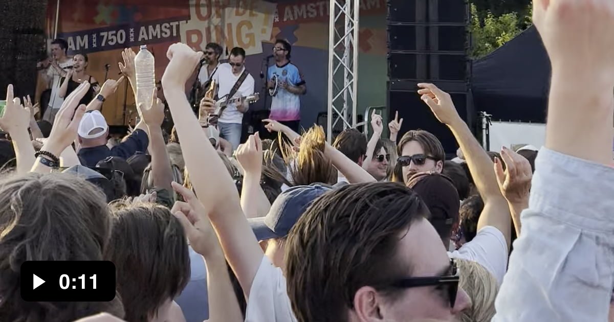 A rave on the Dutch highway - 9GAG