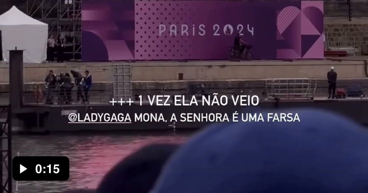 "live" performance - 9GAG