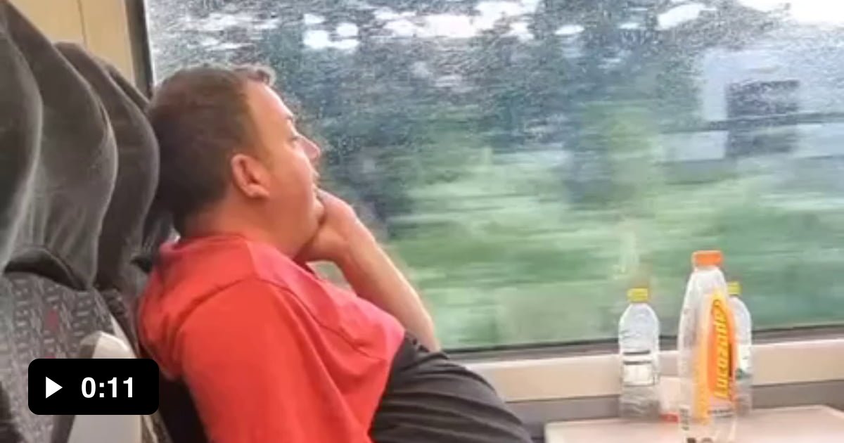 Weird neighbours - 9GAG