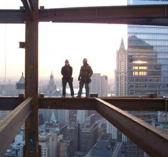 Ironworkers high up in the Sky - 9GAG