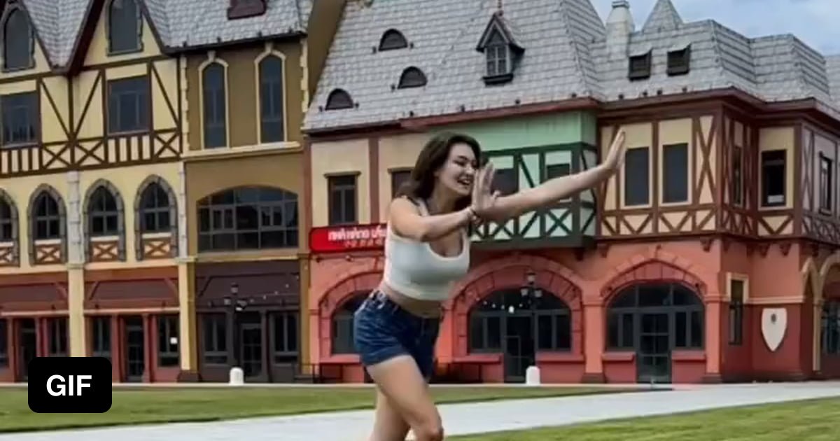 That's a strong bra - 9GAG