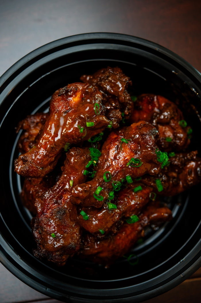 Smoked/fried ghost pepper buffalo wings - 9GAG