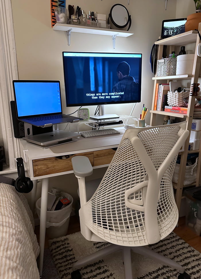 Multi-Tasking Desk Setup - 9GAG