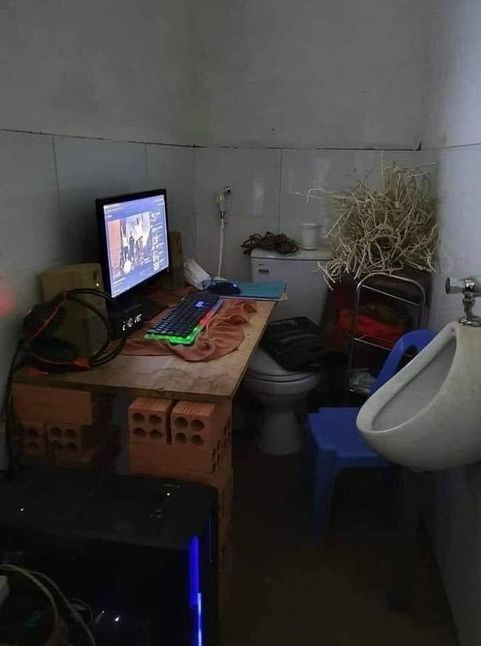 Rate my setup - 9GAG
