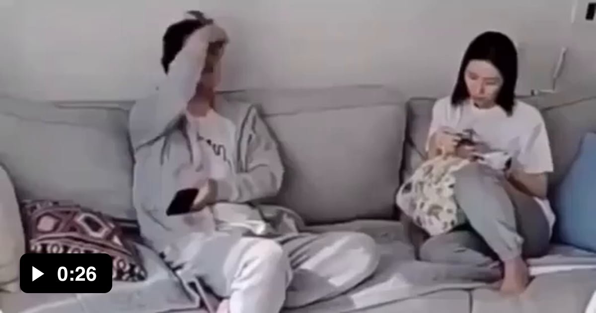 Parents react to Their Baby's First Steps - 9GAG