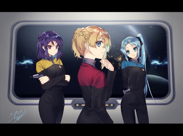 Girls Cosplaying As Uss Voyager Crew 9gag
