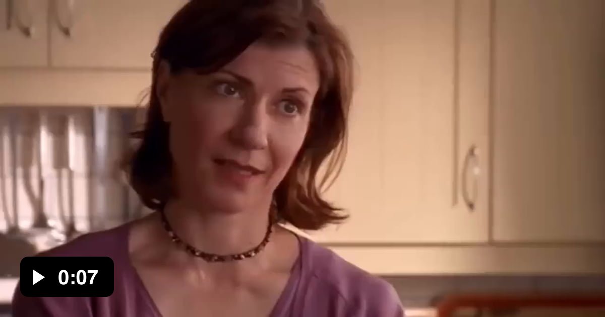 Film students take note of this excellent use of the “Dolly Zoom” - 9GAG